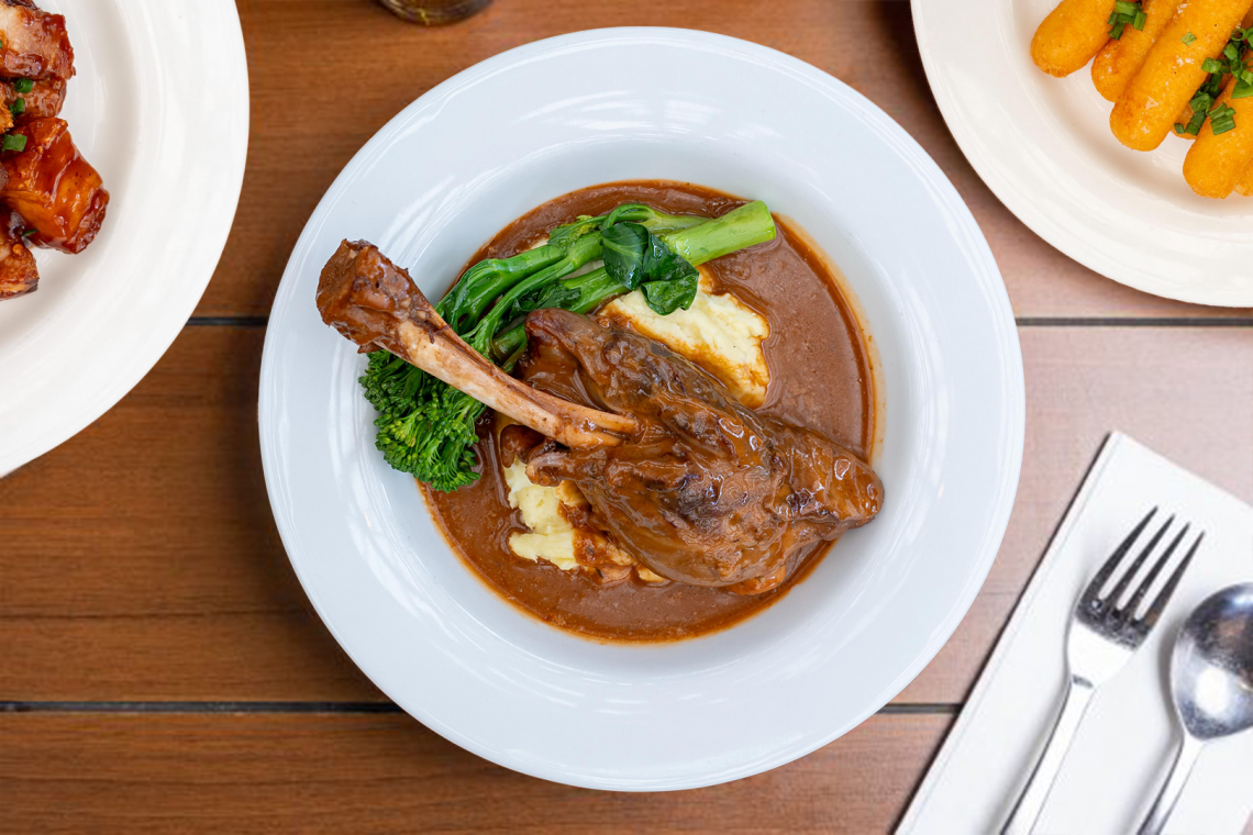 Windaroo Tavern | Star Hotels